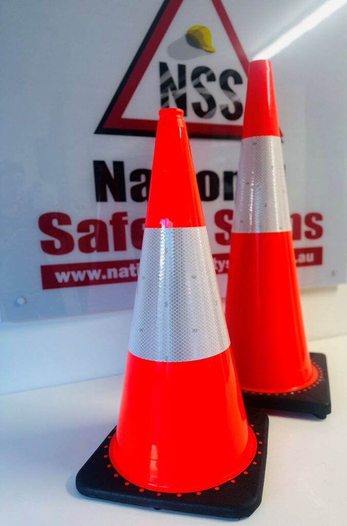Traffic Cone Light - Battery operated - National Safety Signs